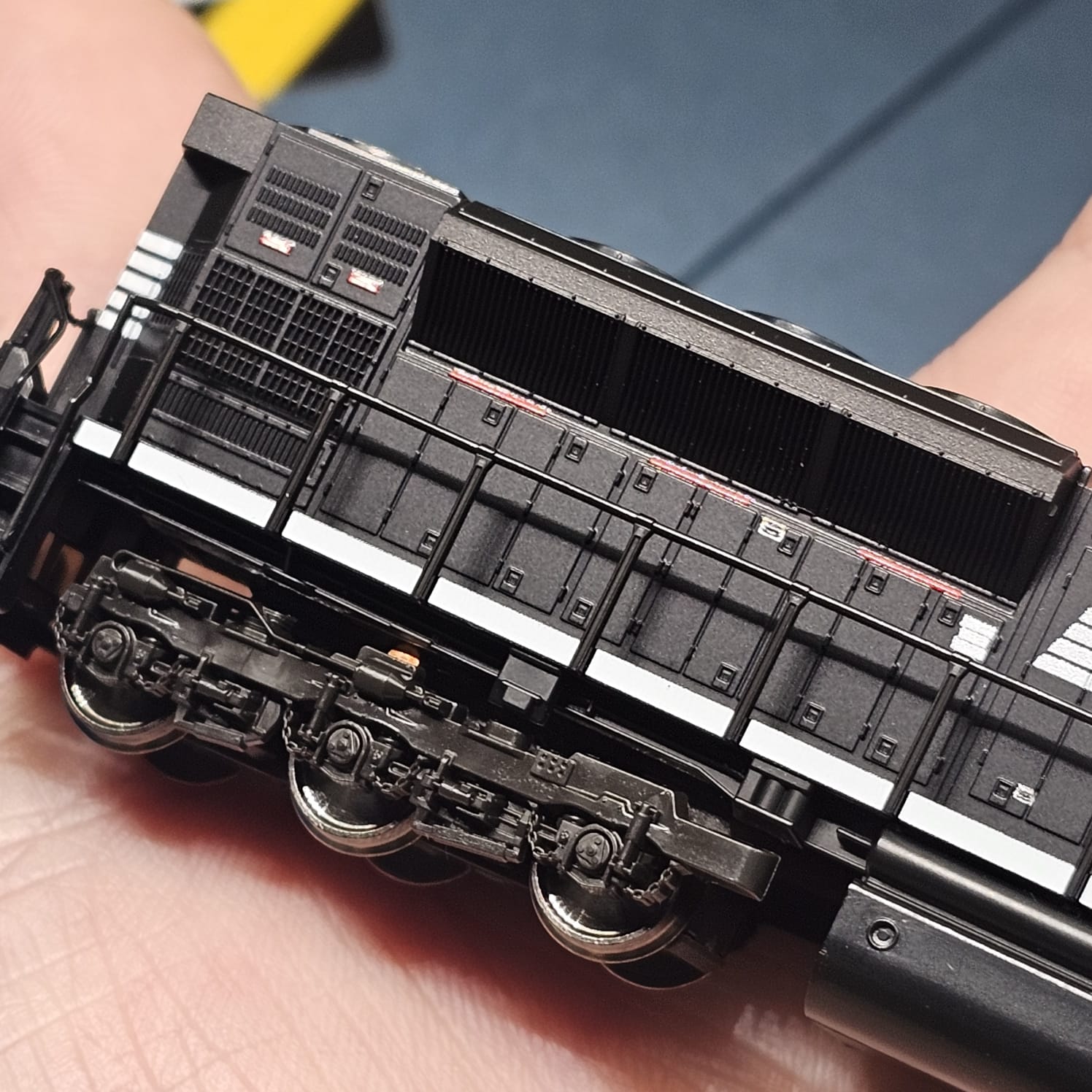 NSR KATO 176-8560 (N)EMD SD70ACU 車頂頭燈（NS）#7300 - Khaho Store 咔好鐵道模型店