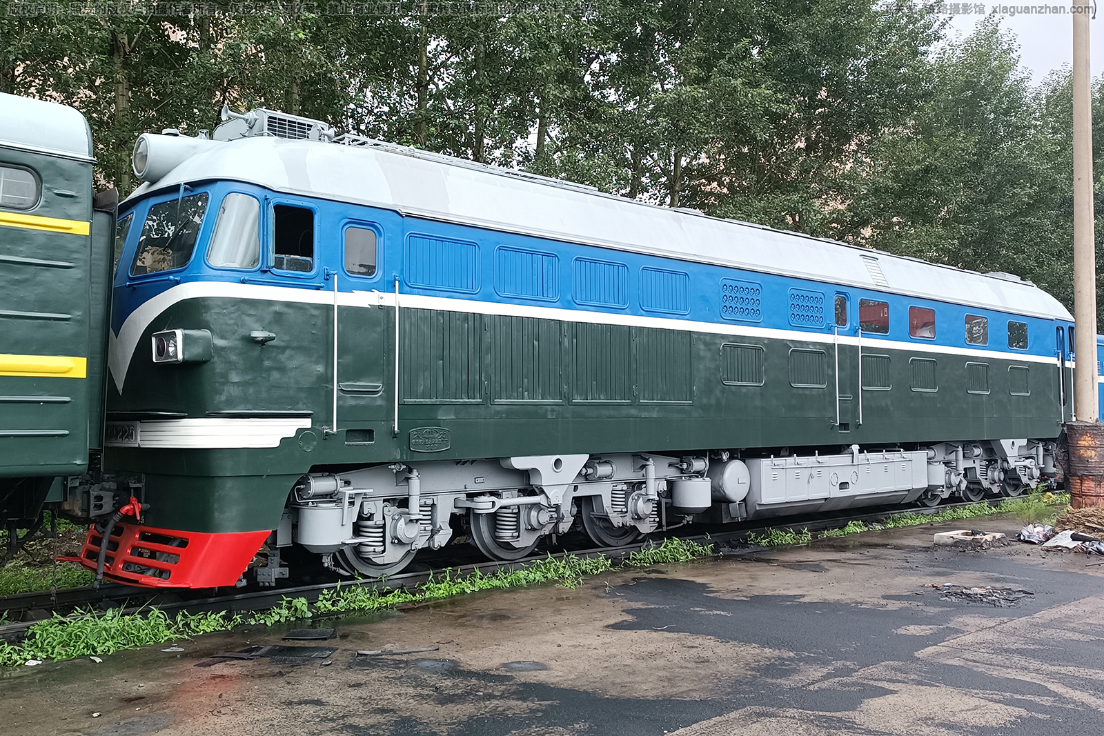 長鳴 HO 比例 DF4B 合金車殼 車門可開 - Khaho Store 咔好鐵道模型店